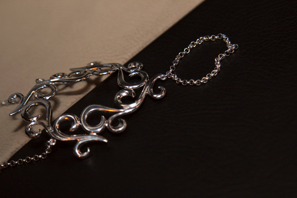 Sterling silver hand chain “Gia”